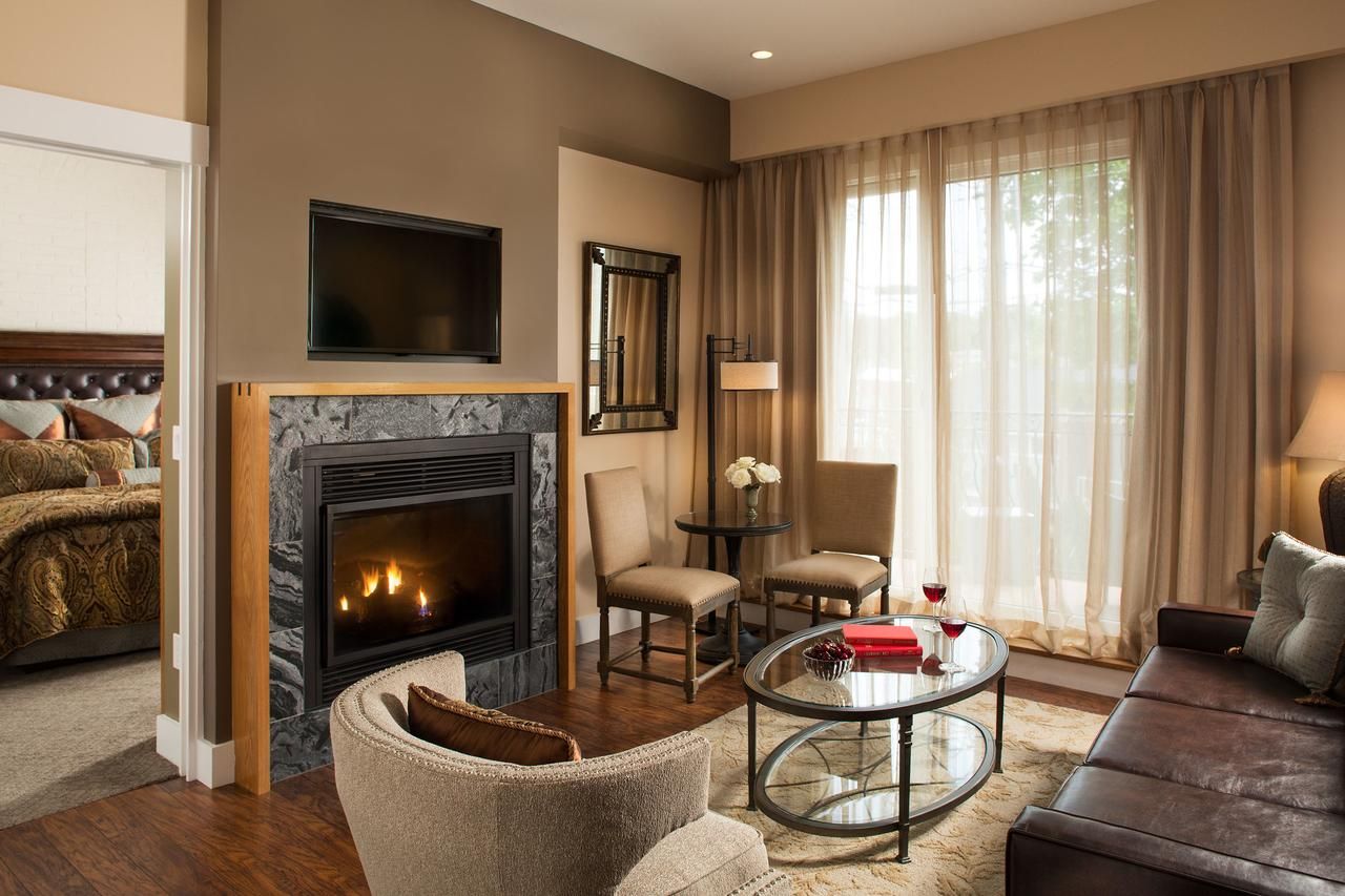 16 Bay View — Camden Hotels — Maine.com