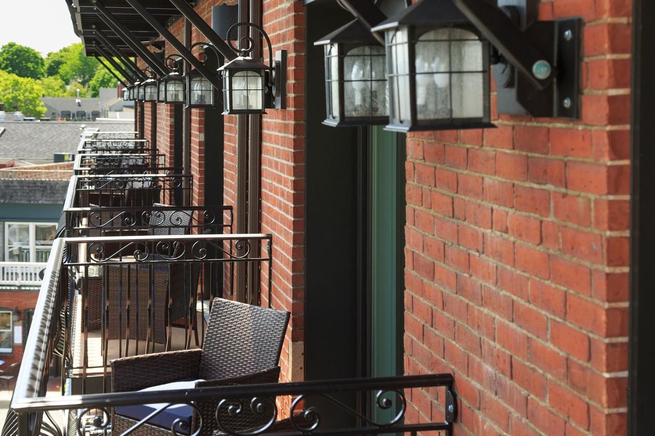 16 Bay View — Camden Hotels — Maine.com