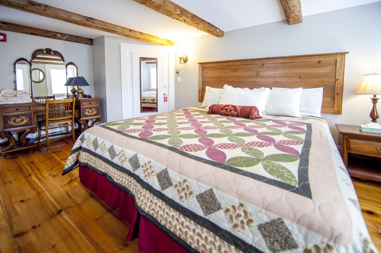 Abalonia Inn — Ogunquit Hotels — Maine.com