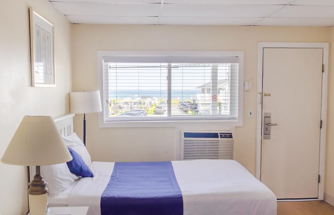 America's Best Value Inn Mt Royal Motel — Old Orchard Beach Hotels ...