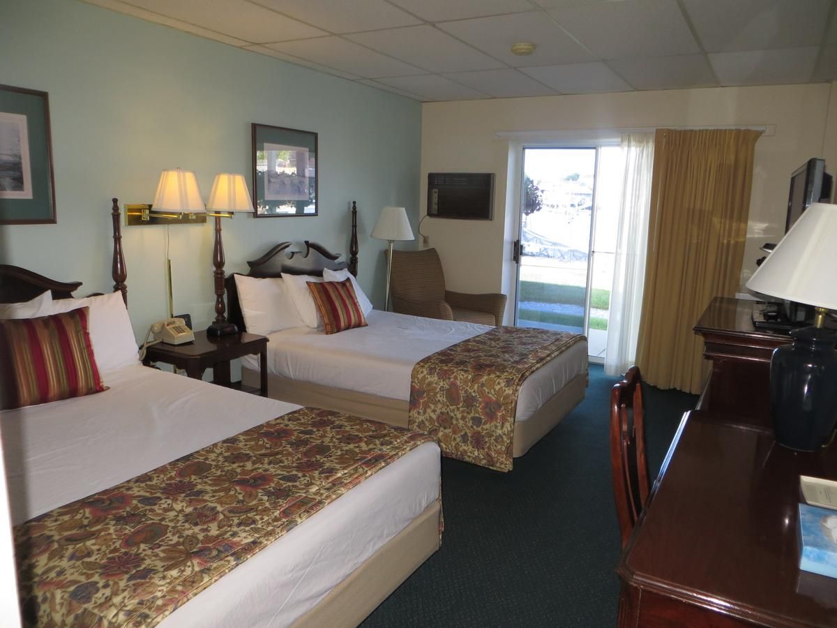 Boothbay Harbor Inn — Boothbay Harbor Hotels — Maine.com