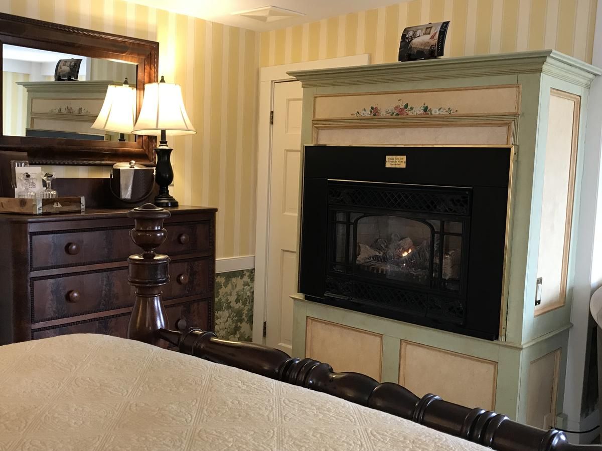 Captain Lord Mansion — Kennebunkport Hotels — Maine.com