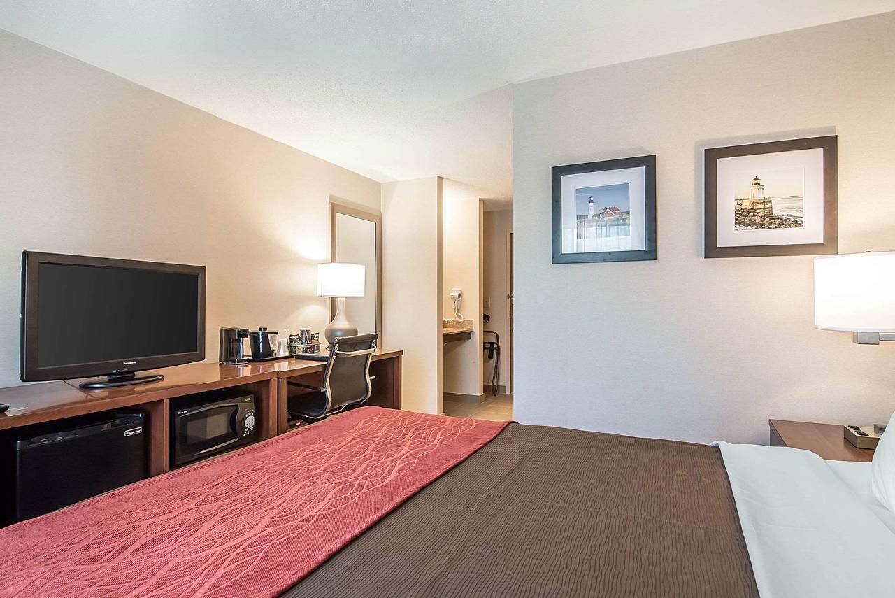 Comfort Inn Airport — Portland Hotels — Maine.com