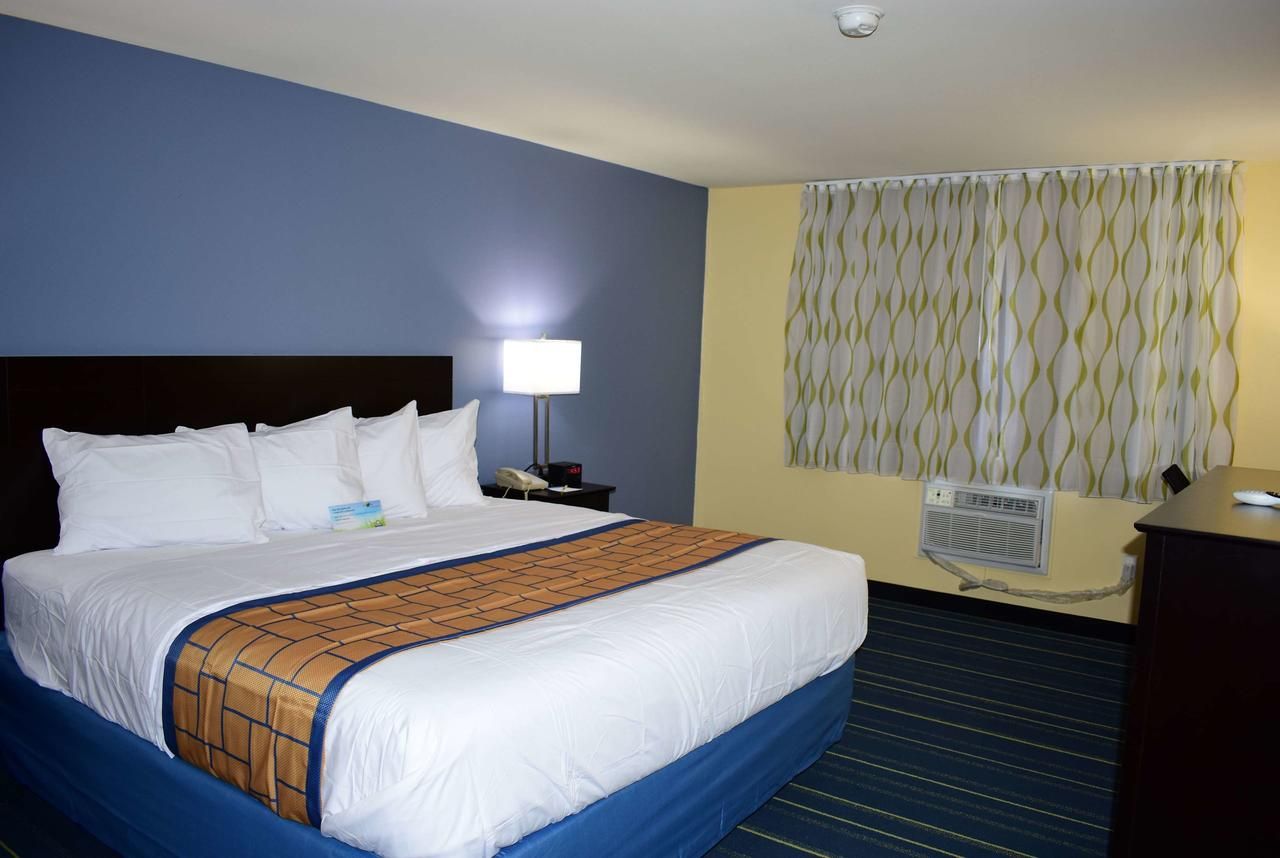 Days Inn by Wyndham Augusta — Augusta Hotels — Maine.com