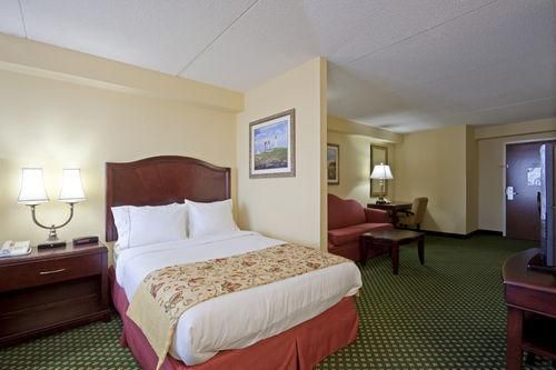 Holiday Inn Express South Portland — Portland Hotels — Maine.com
