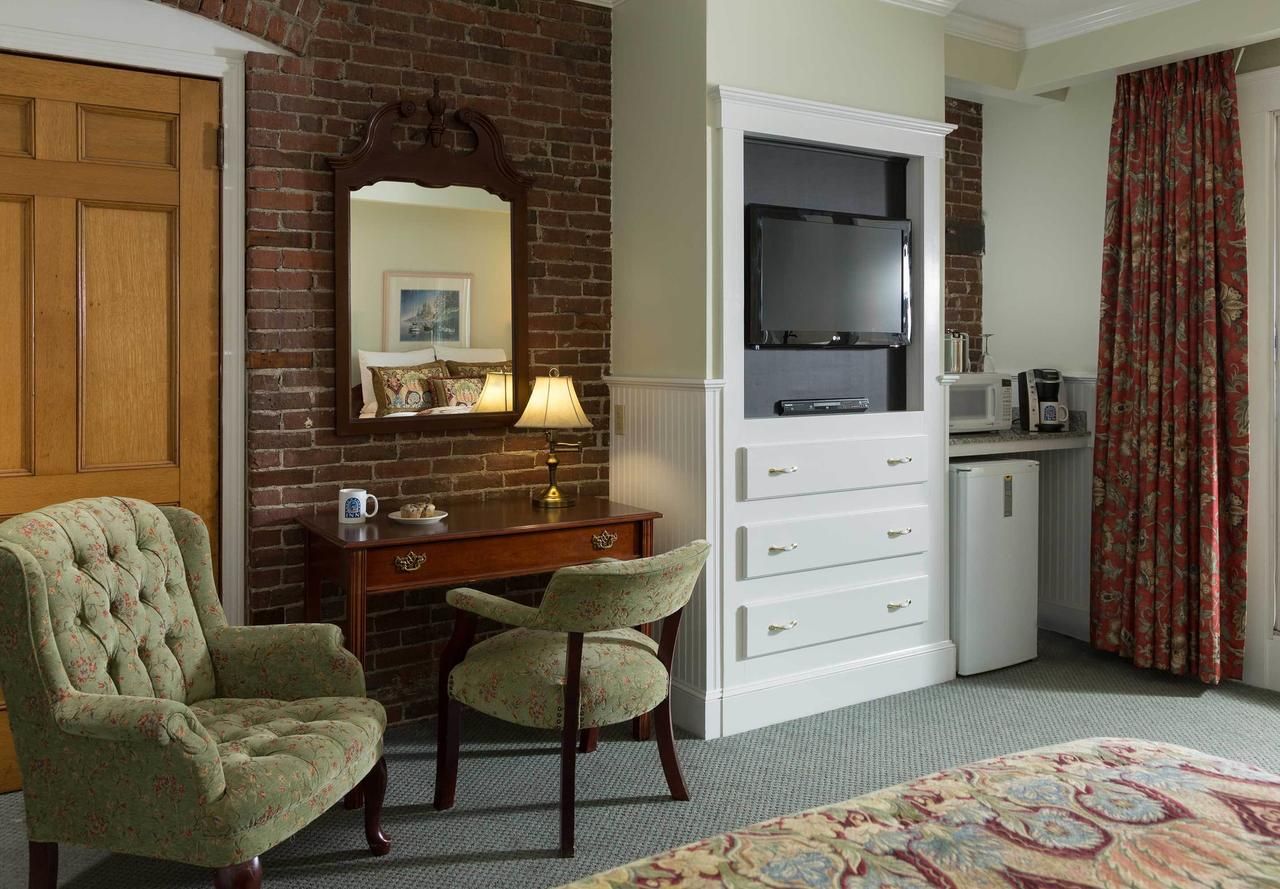 Lord Camden Inn — Camden Hotels — Maine.com