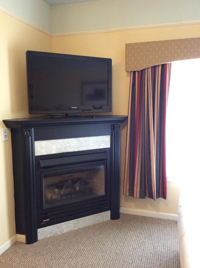 Senator Inn & Spa — Augusta Hotels — Maine.com