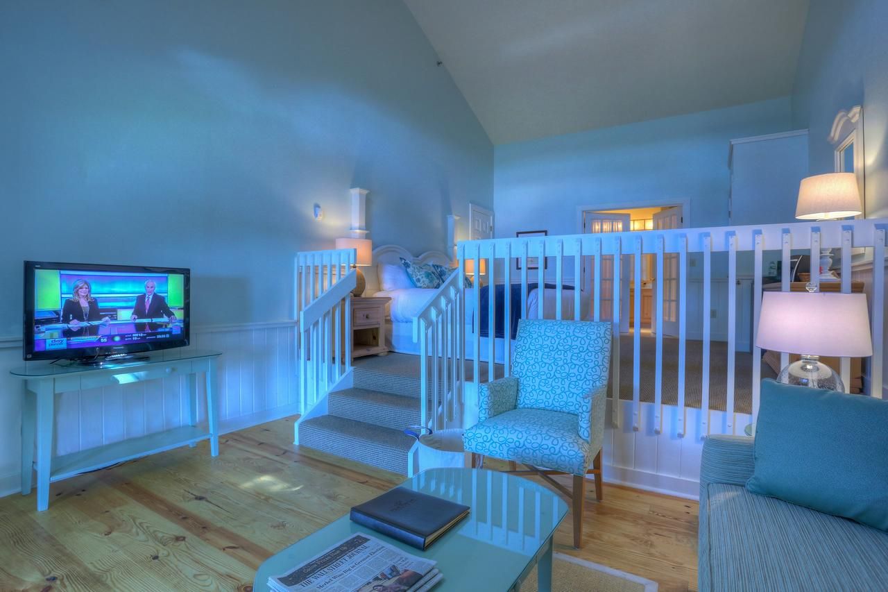 Spruce Point Inn Resort and Spa — Boothbay Harbor Hotels — Maine.com