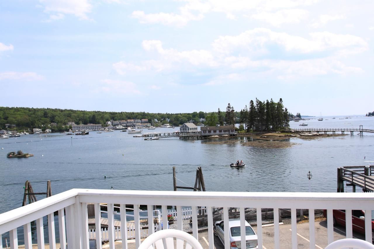 Tugboat Inn — Boothbay Harbor Hotels — Maine.com