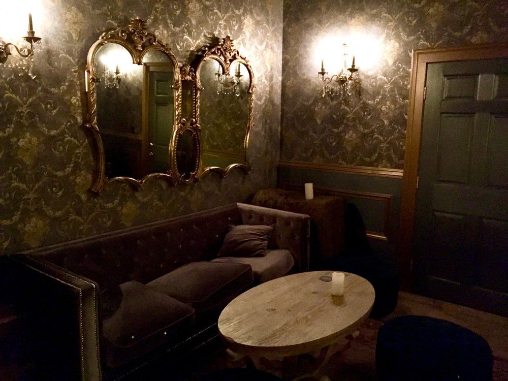 Blyth & Burrows — Portland Restaurants — Maine.com