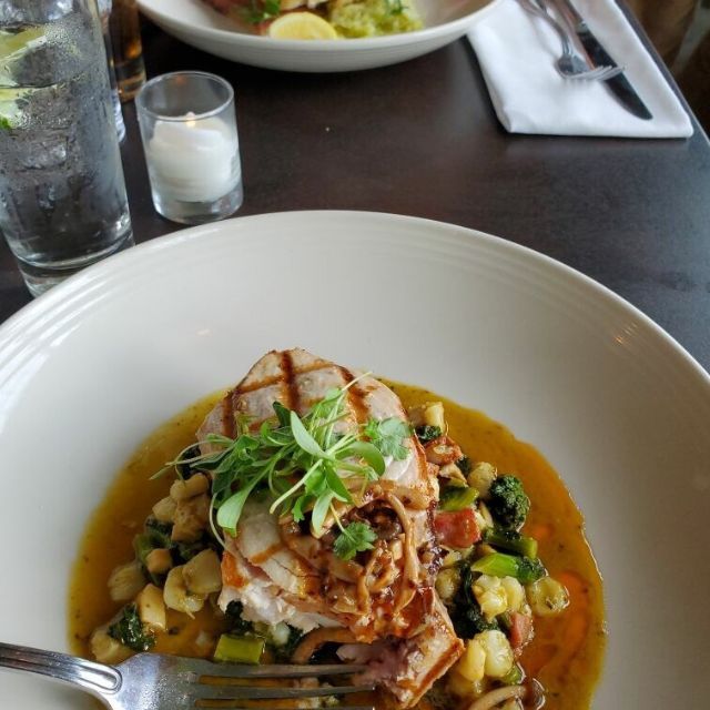 Scales — Portland Restaurants — Maine.com